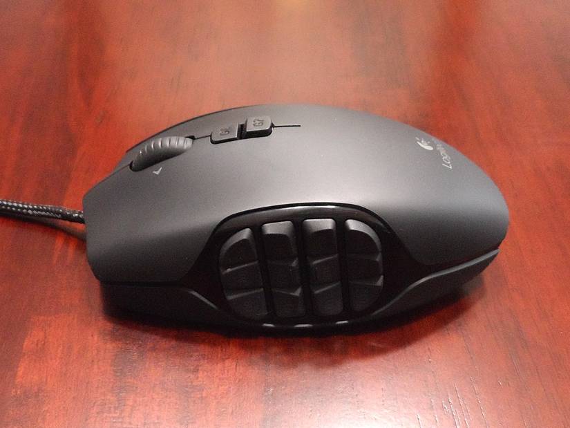 Razer Naga, Logitech G600 MMO Gaming Mice Review and Giveaway