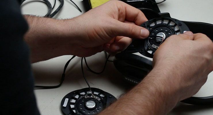 How to Fix Broken Headphones