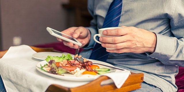 5 Signs That You're Working Too Hard (And How to Fix Them)