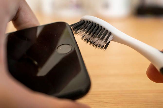 How to Clean Your Dirty iPhone: A Step-by-Step Guide