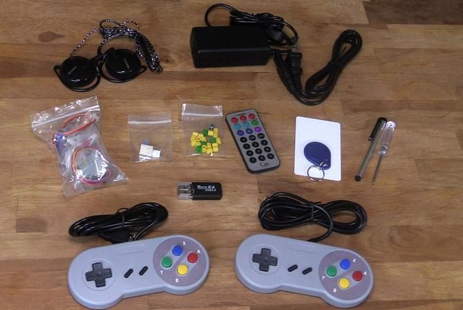 Don't Buy a Raspberry Pi Until You've Seen CrowPi All-in-One Kit ...