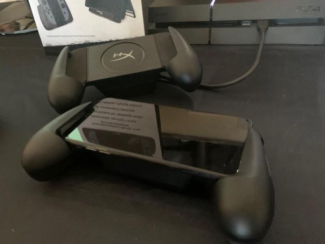 HyperX Launches New Nintendo Switch and Mobile Gaming Grips at CES 2020