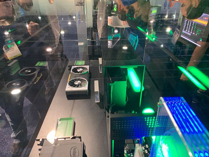 Razor Tomahawk: Reinventing the Desktop Gaming PC