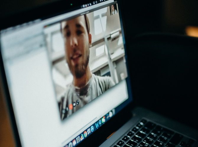 How to Look Good on a Webcam When Video Chatting