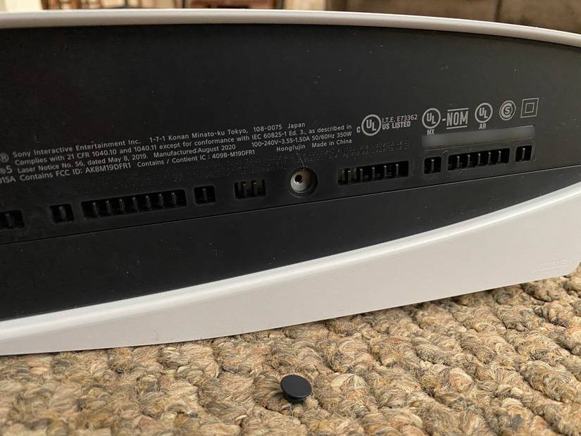 How to Turn Your PS5 From Vertical to Horizontal (and Vice Versa)