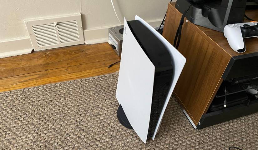 How to Turn Your PS5 From Vertical to Horizontal (and Vice Versa)