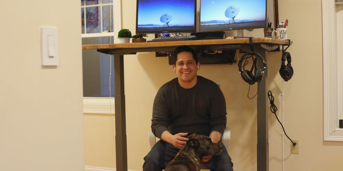 The Vari Electric Standing Desk Review: Functional but Flawed