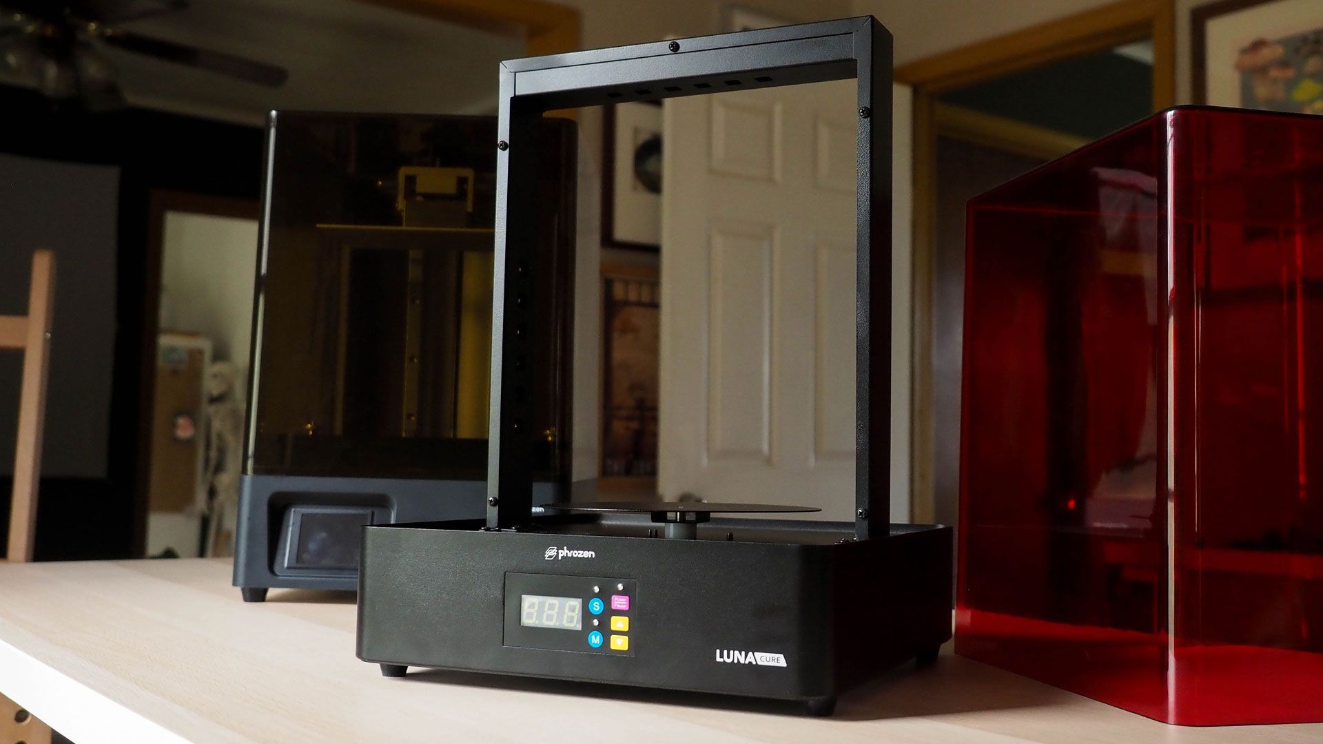 Phrozen Cure Luna Review: The Largest Personal UV Curing Station Yet