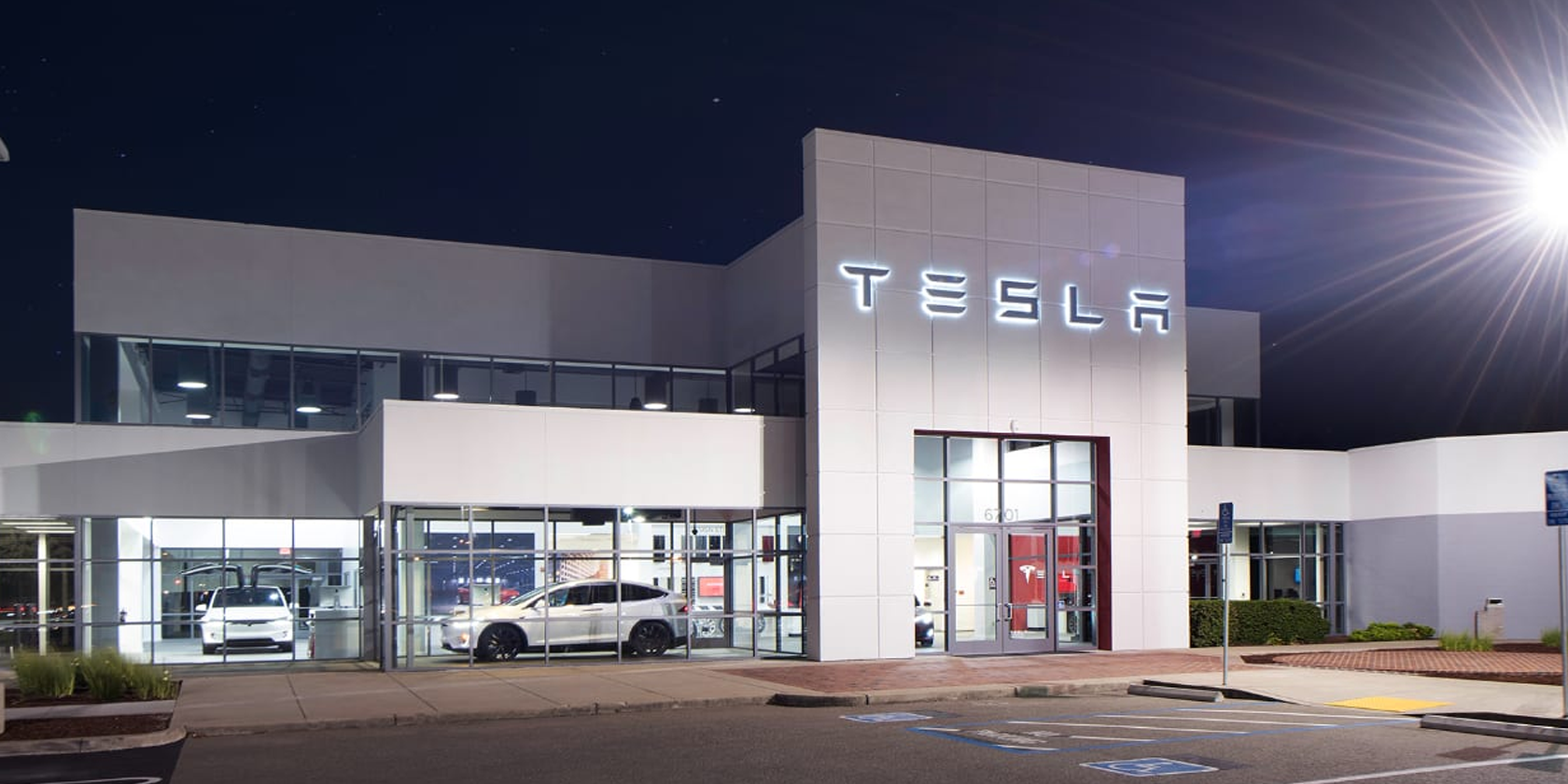 Tesla Launches a New Social Platform for Owners and Fans of the Brand