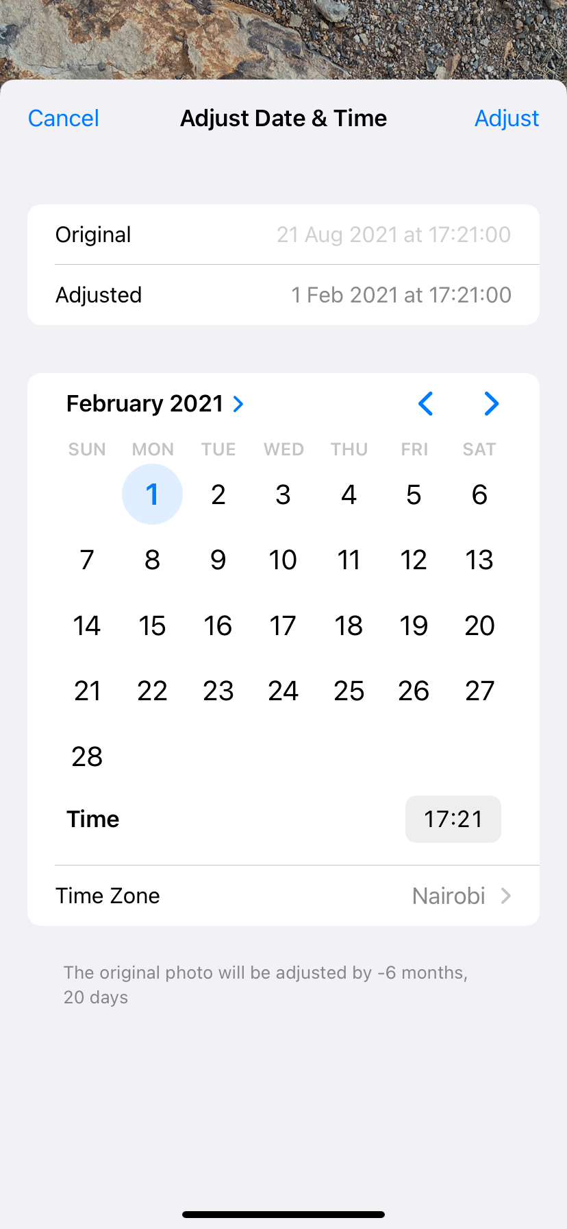 How to Adjust the Date, Time, and Location of Your Photos in iOS 15