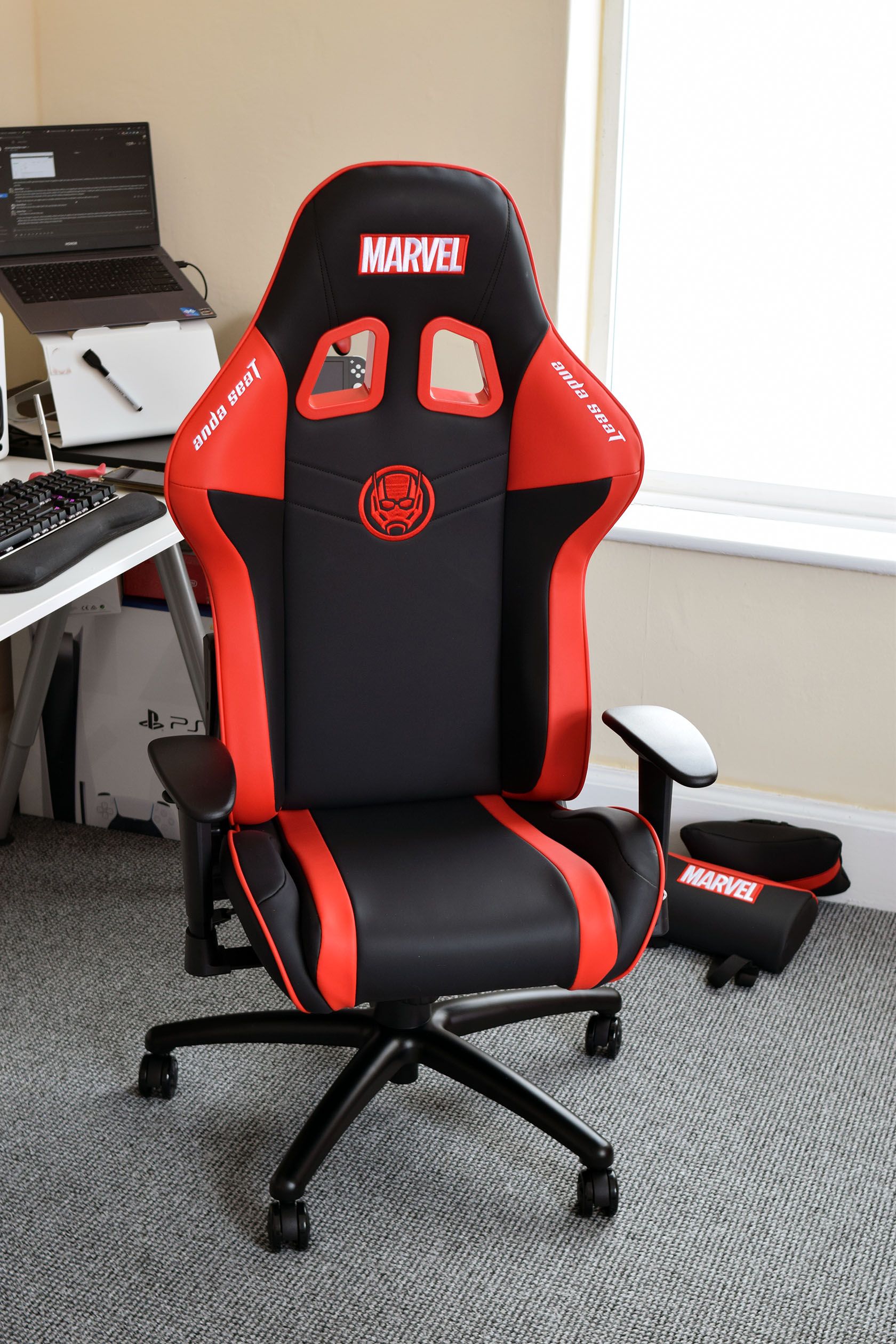 AndaSeat Ant-Man Gaming Chair Review: A Marvel-ous Throne for Comic ...
