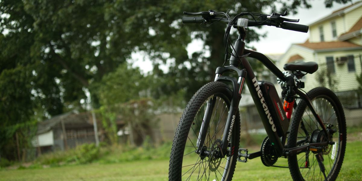 Metakoo Cybertrack 300 eBike Review: A Mountain Bike for Urban ...