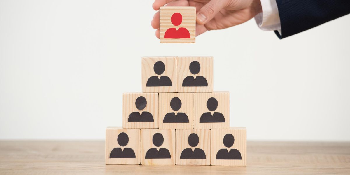 Should You Use an Outlining App? 7 Things to Consider Before You Get One