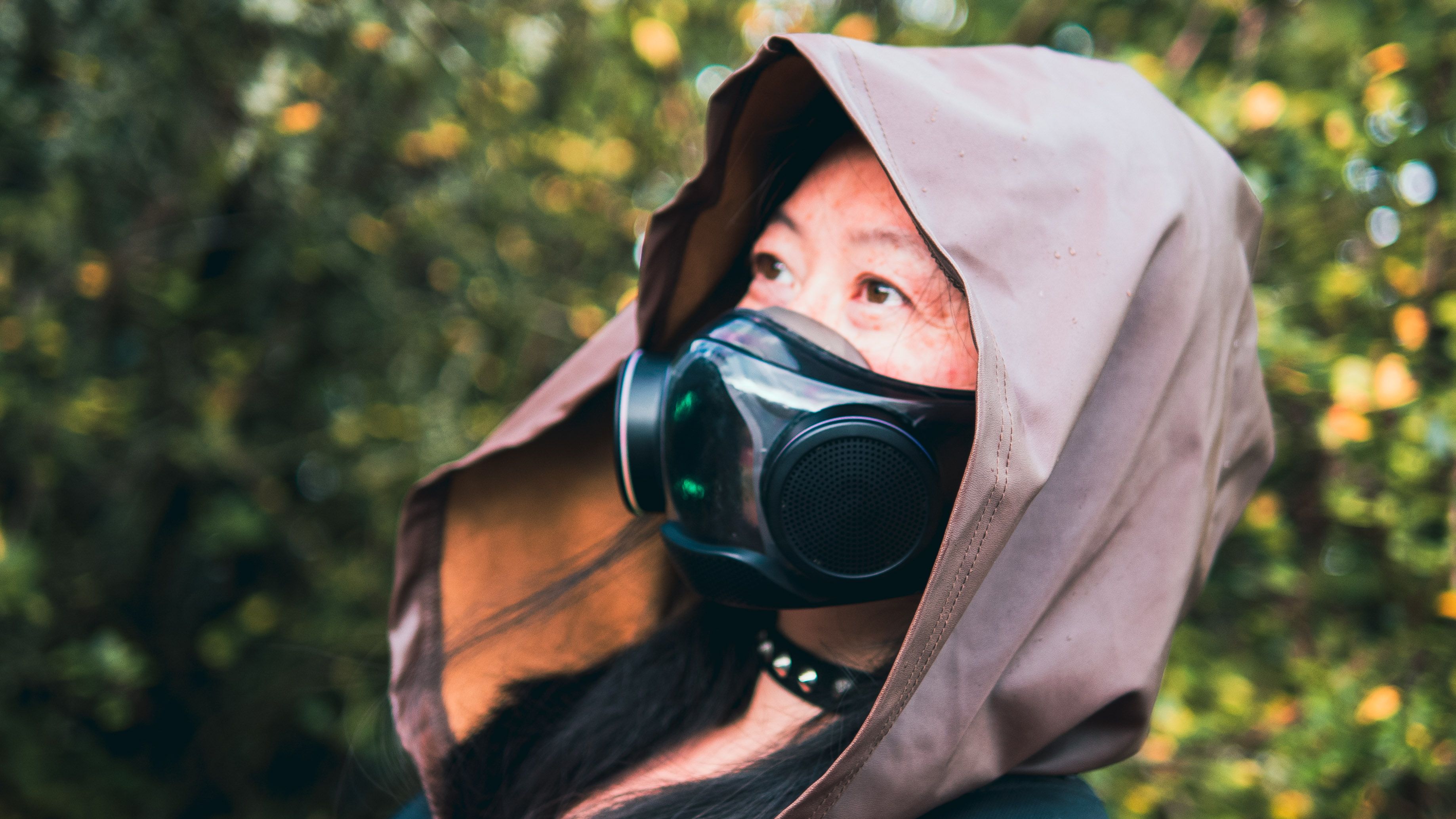 Razer Zephyr Review: Embrace Our Dystopian Cyperpunk Future With This ...