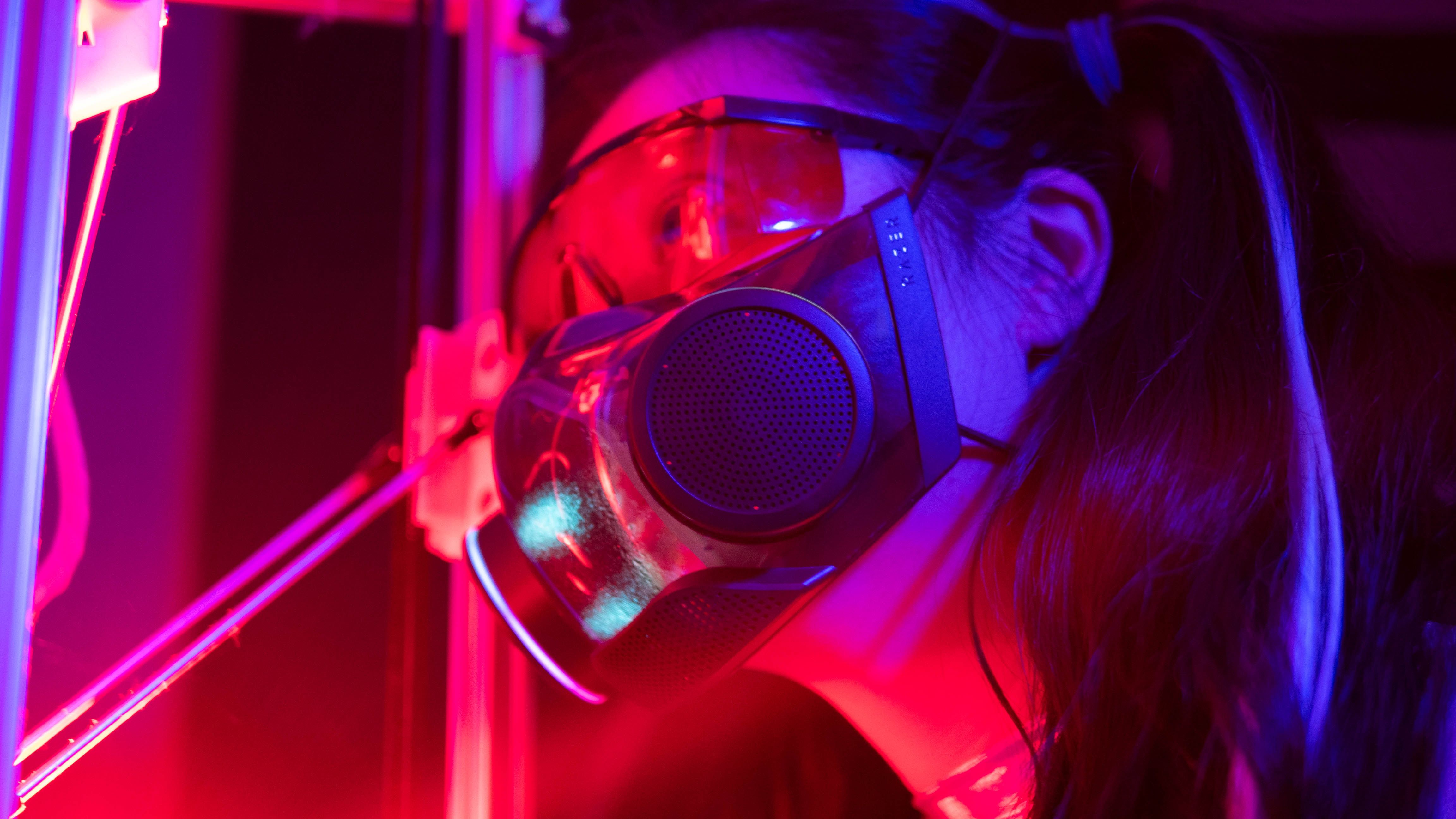 Razer Zephyr Review: Embrace Our Dystopian Cyperpunk Future With This ...