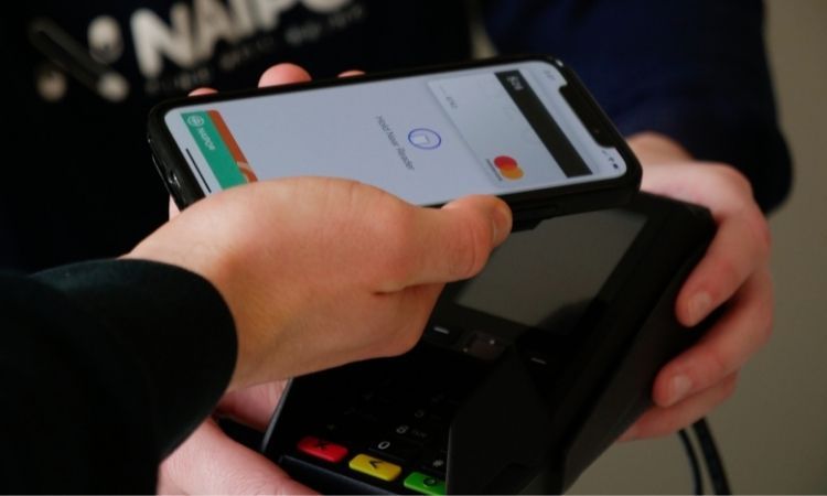 How Do Skimmers and Shimmers Differ? What Credit Card Users Need to Know