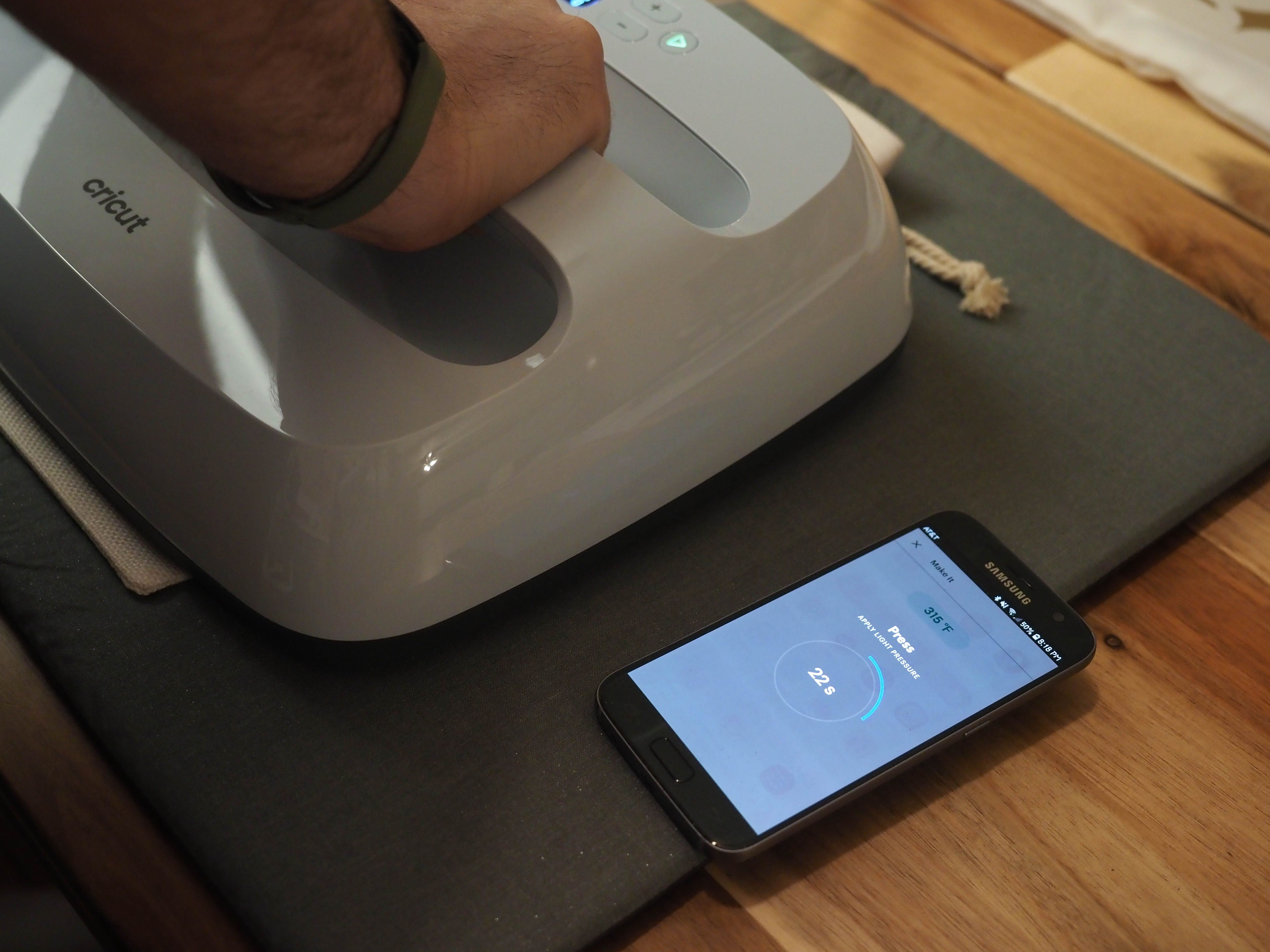 Cricut EasyPress 3 Review: A Smarter Heat Press With Bluetooth