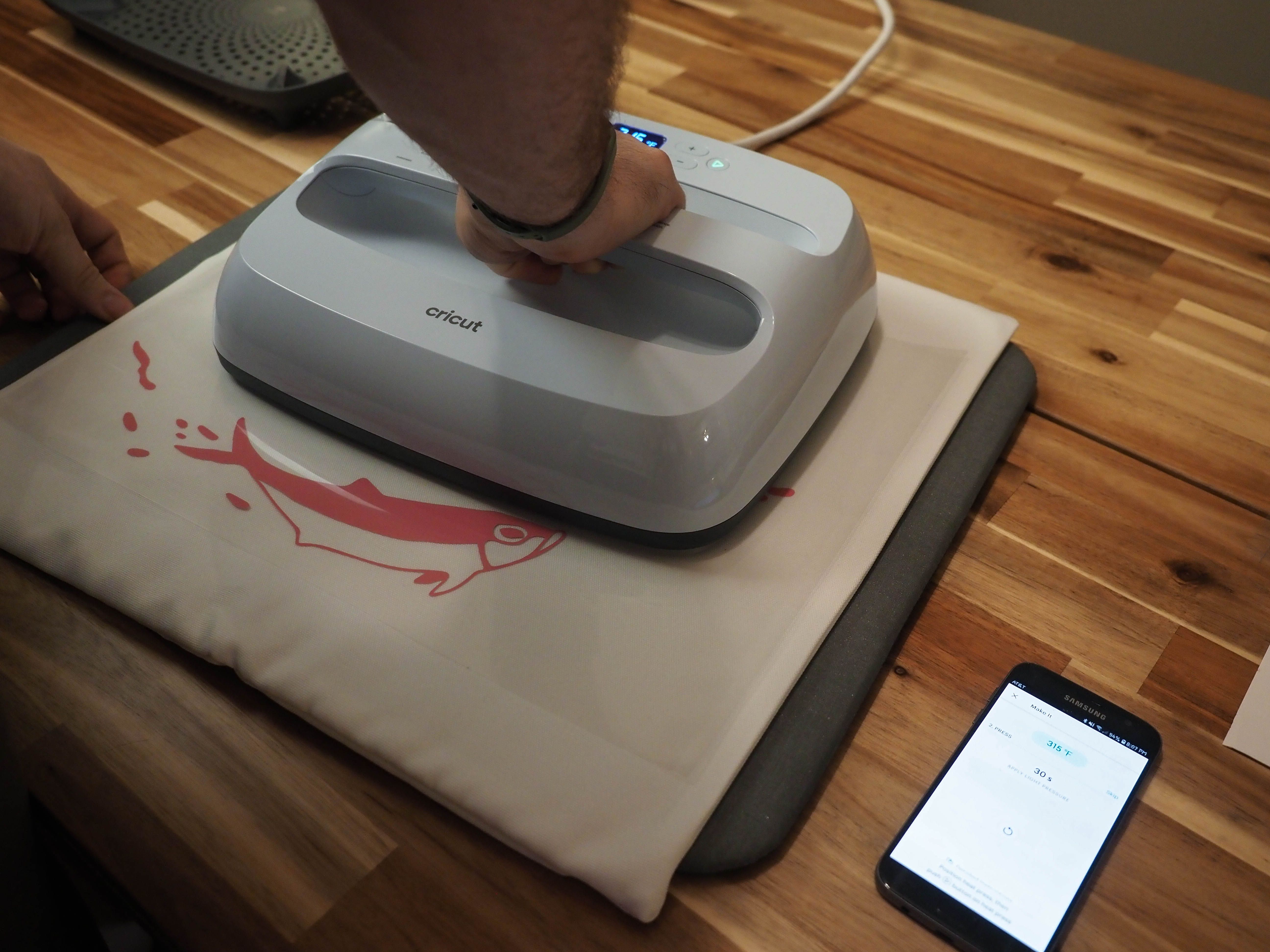 Cricut EasyPress 3 Review: A Smarter Heat Press With Bluetooth