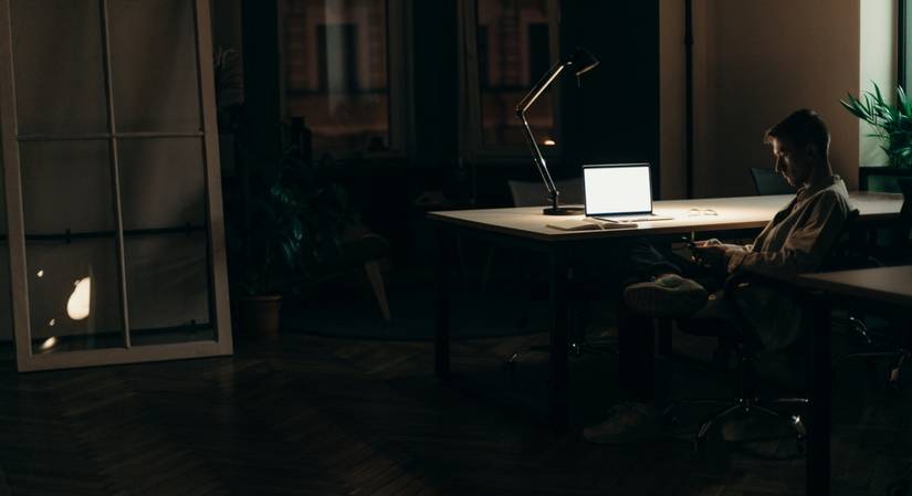 6 Common Causes of Remote Work Stress and How to Avoid Them