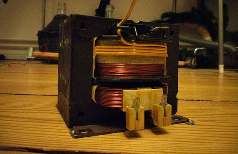 How to Safely Take Apart a Microwave and What to Do With the Parts