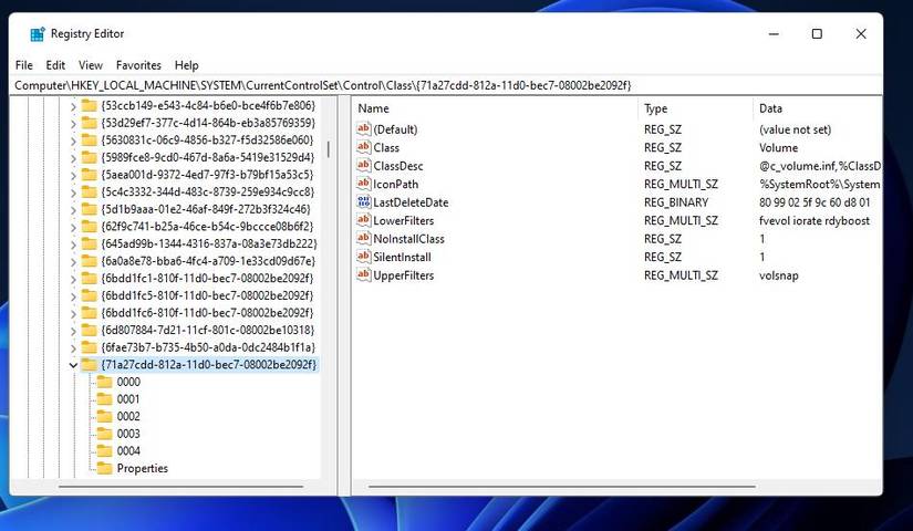 How to Fix the System Restore Error 0x81000203 in Windows 10 & 11