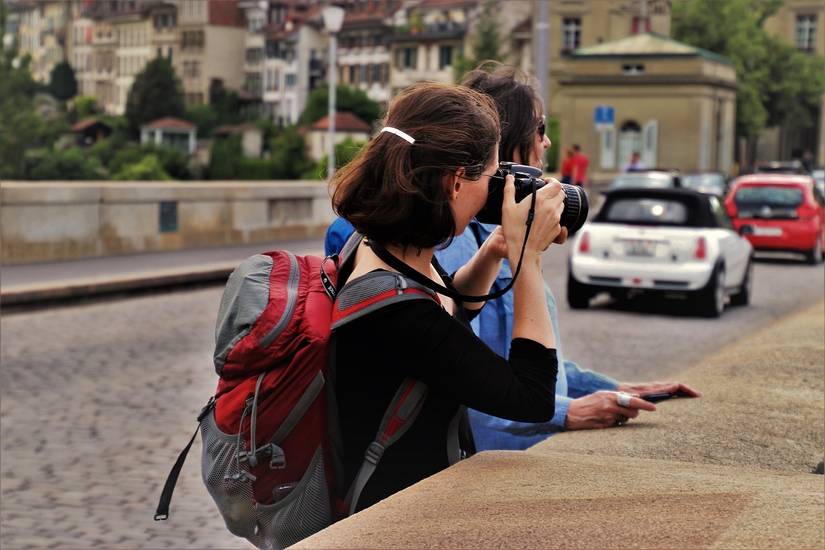 Fixed vs. Variable Aperture: Which Lens Do You Need?