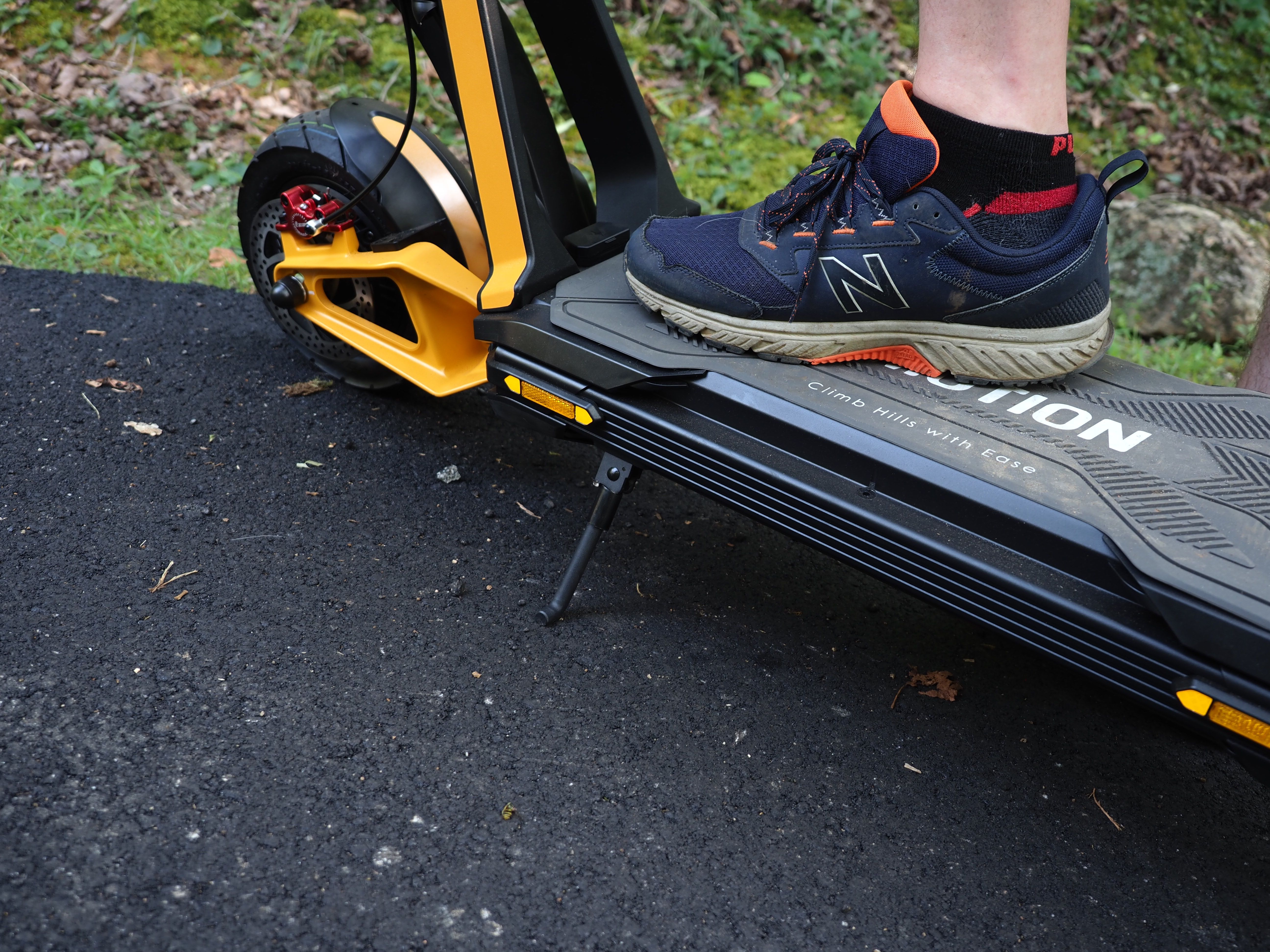 Inmotion RS Review: The 68mph Transforming eScooter Beast