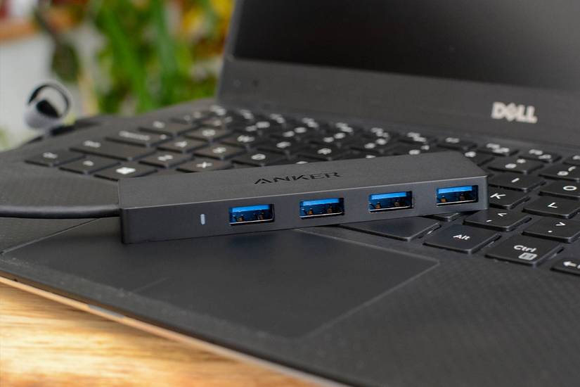 The Best USB Hubs for the PS5 in 2024