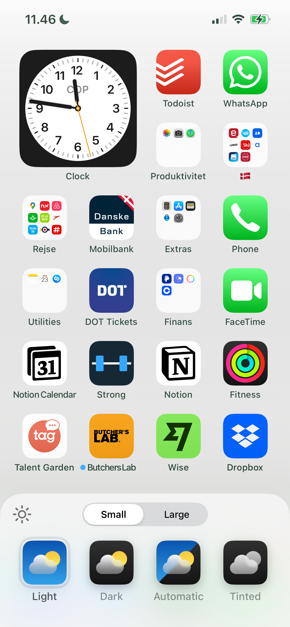 11 Creative iPhone Home Screen Layouts to Organize Your Apps