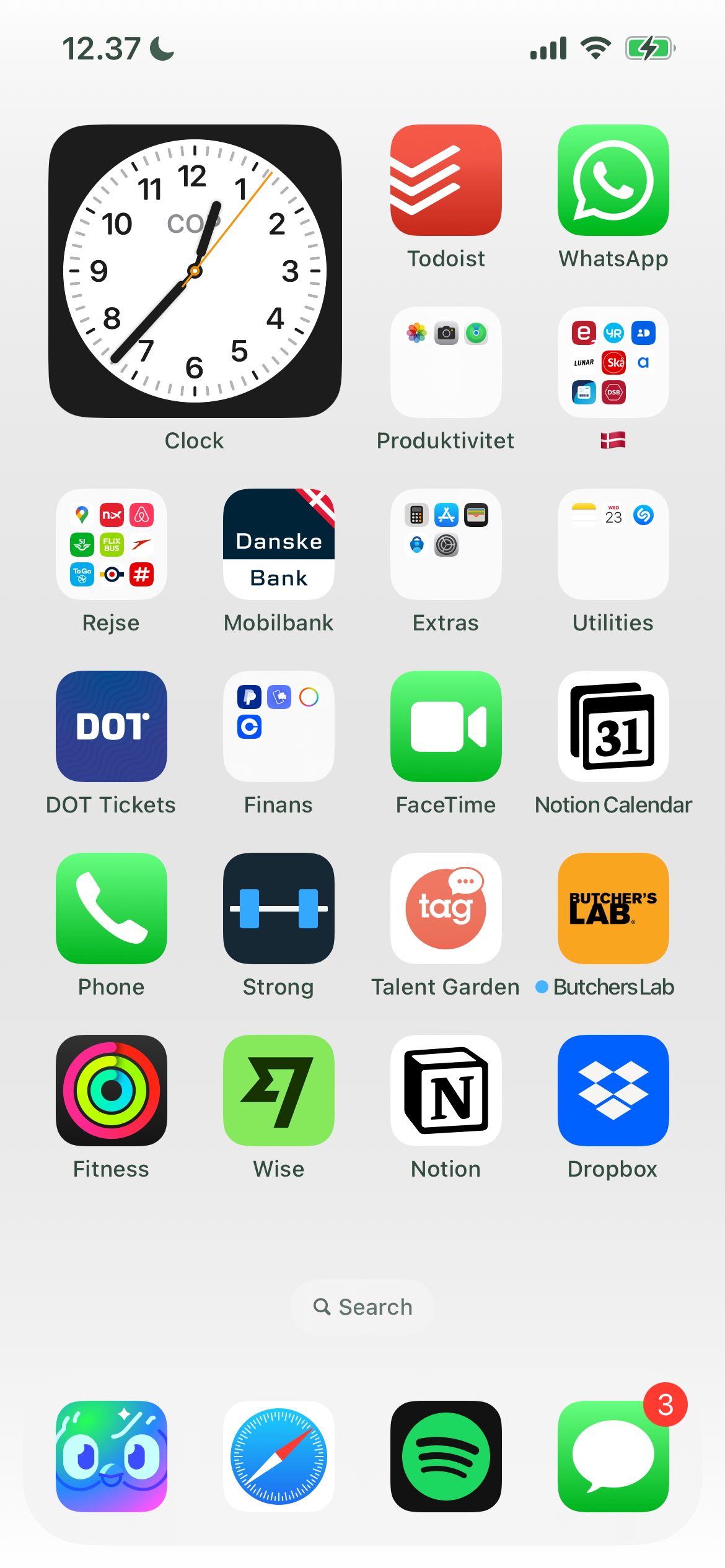 11 Creative iPhone Home Screen Layouts to Organize Your Apps