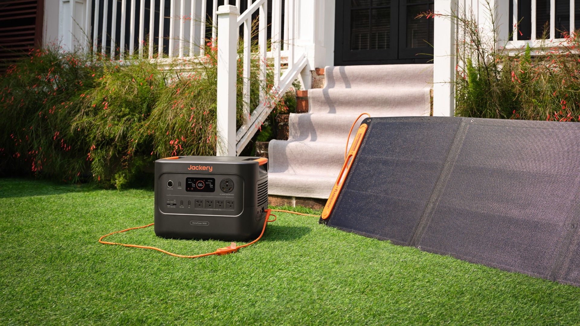 Jackery’s New HomePower 3000 Solar Generator Is the Smartest Way to ...