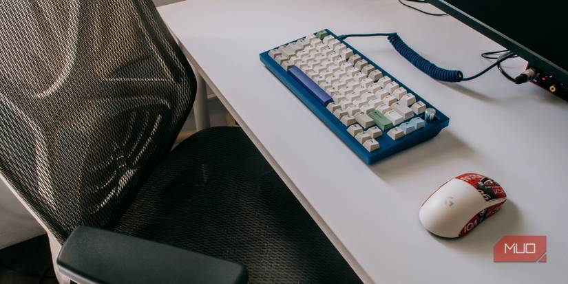 6 Ways to Reduce Pain While Typing on a Keyboard