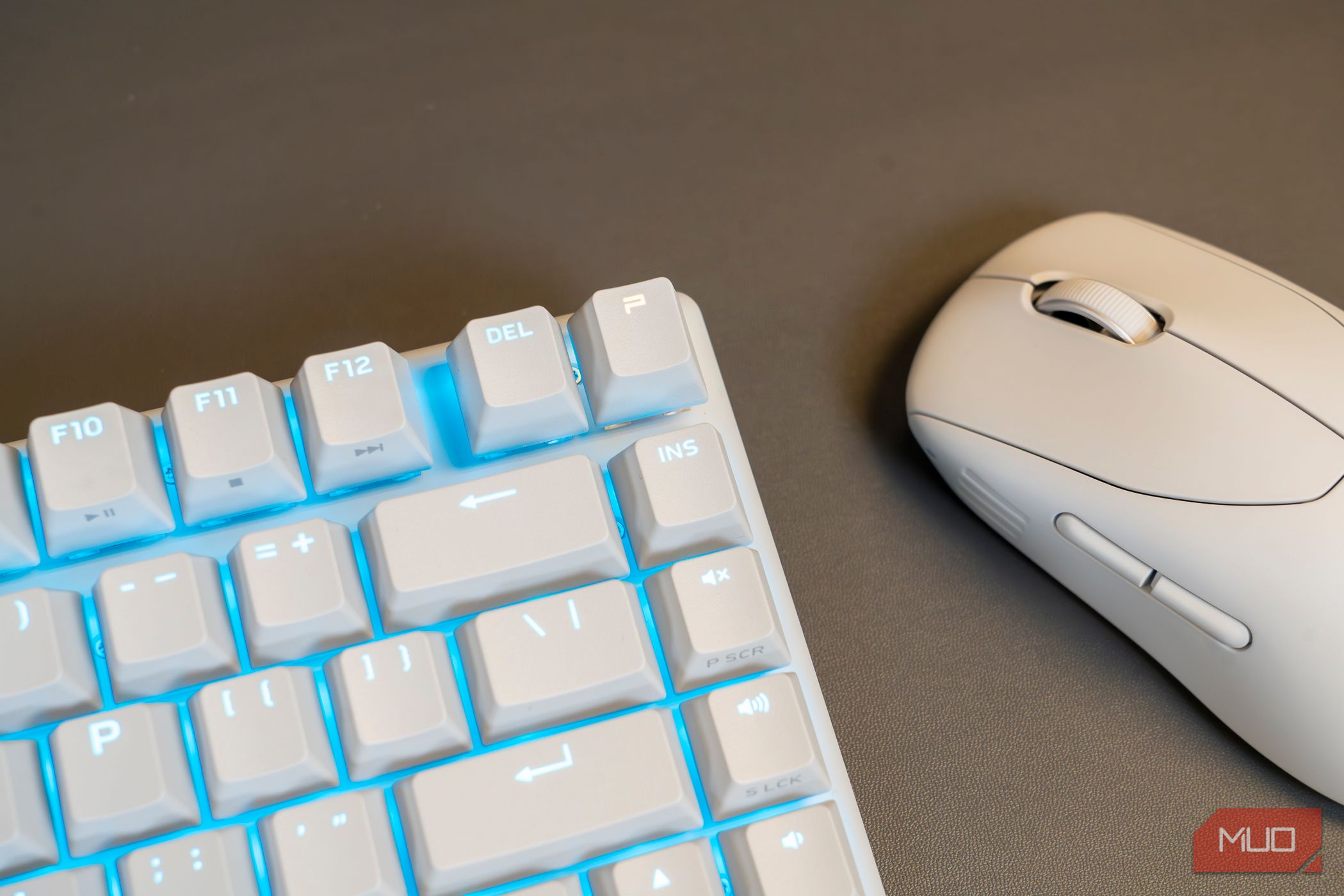 Alienware Pro Gaming Wireless Keyboard Review: Truly Superb