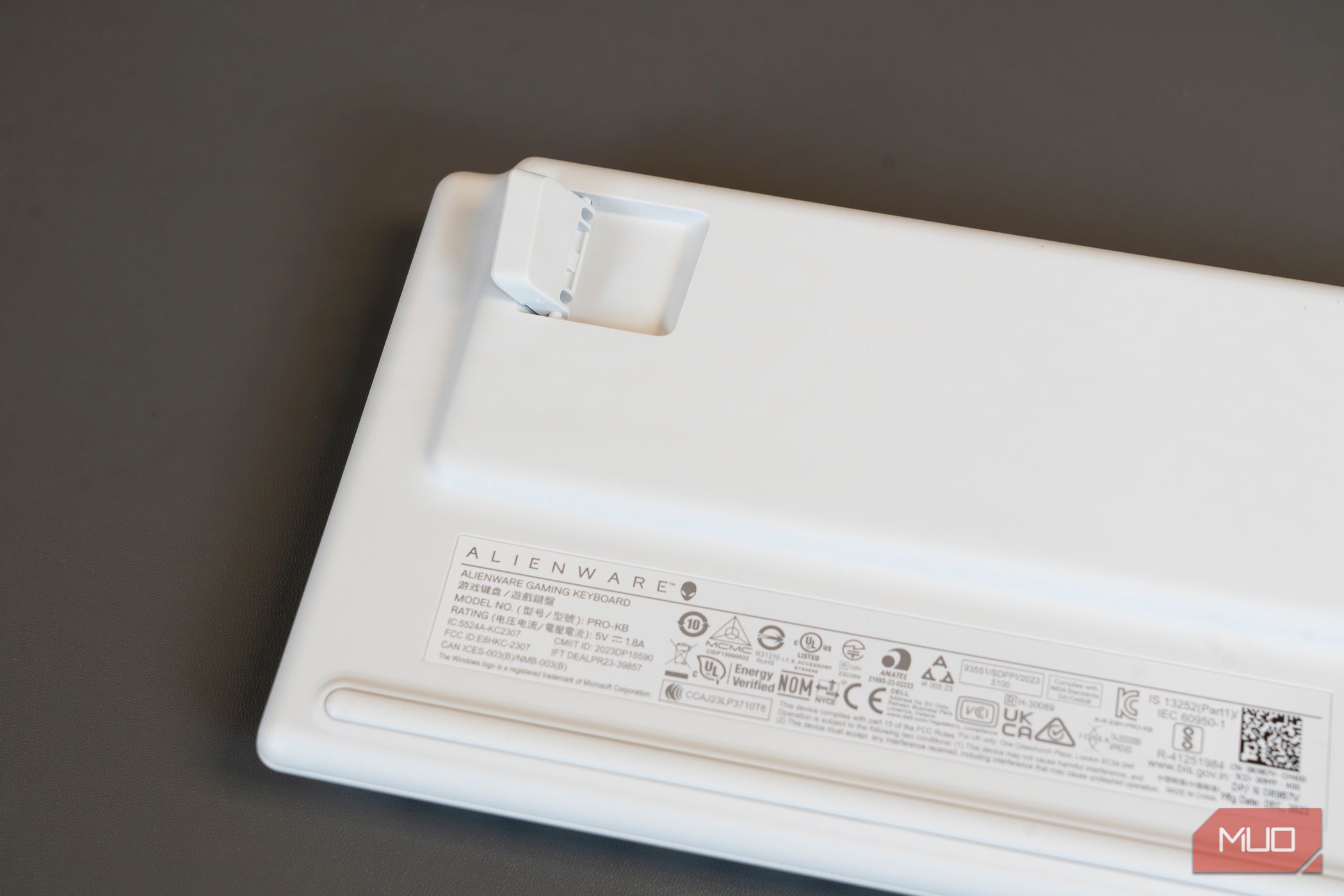 Alienware Pro Gaming Wireless Keyboard Review: Truly Superb