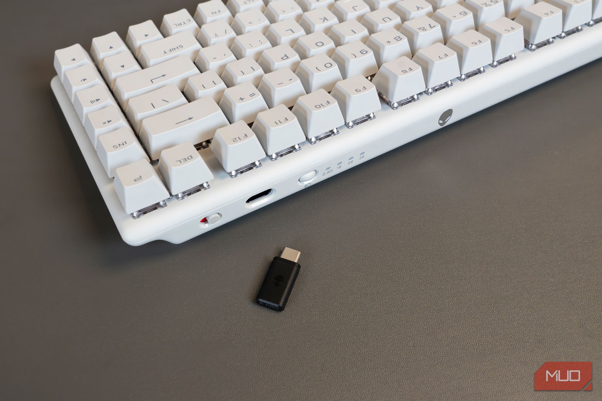 Alienware Pro Gaming Wireless Keyboard Review: Truly Superb