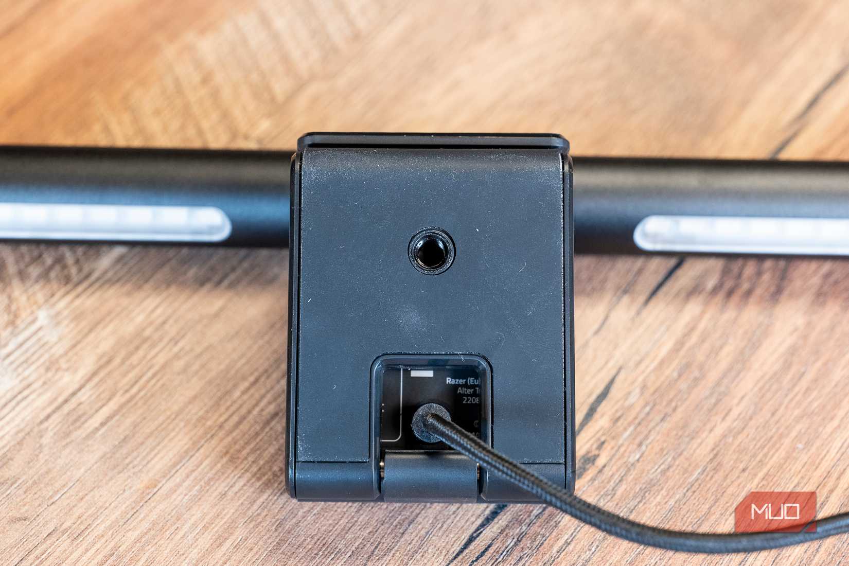 Razer Aether Monitor Light Bar Review: Perfect for Gamers