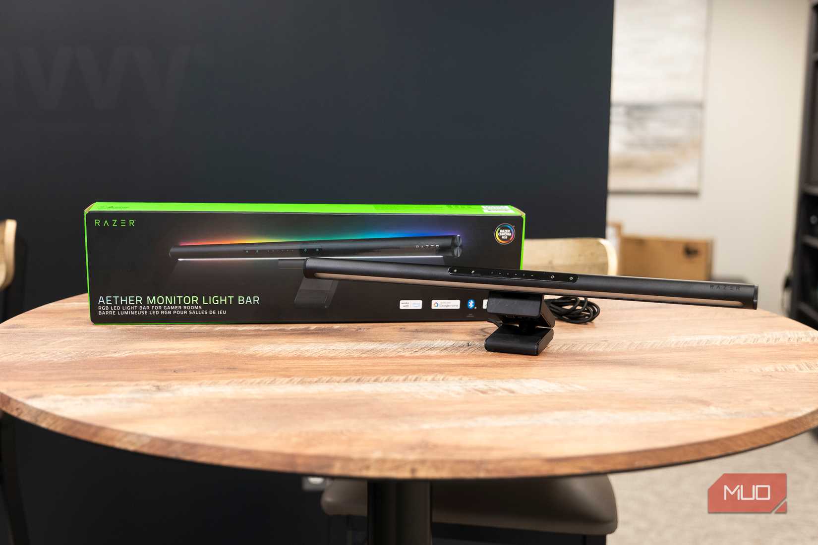 Razer Aether Monitor Light Bar Review: Perfect for Gamers