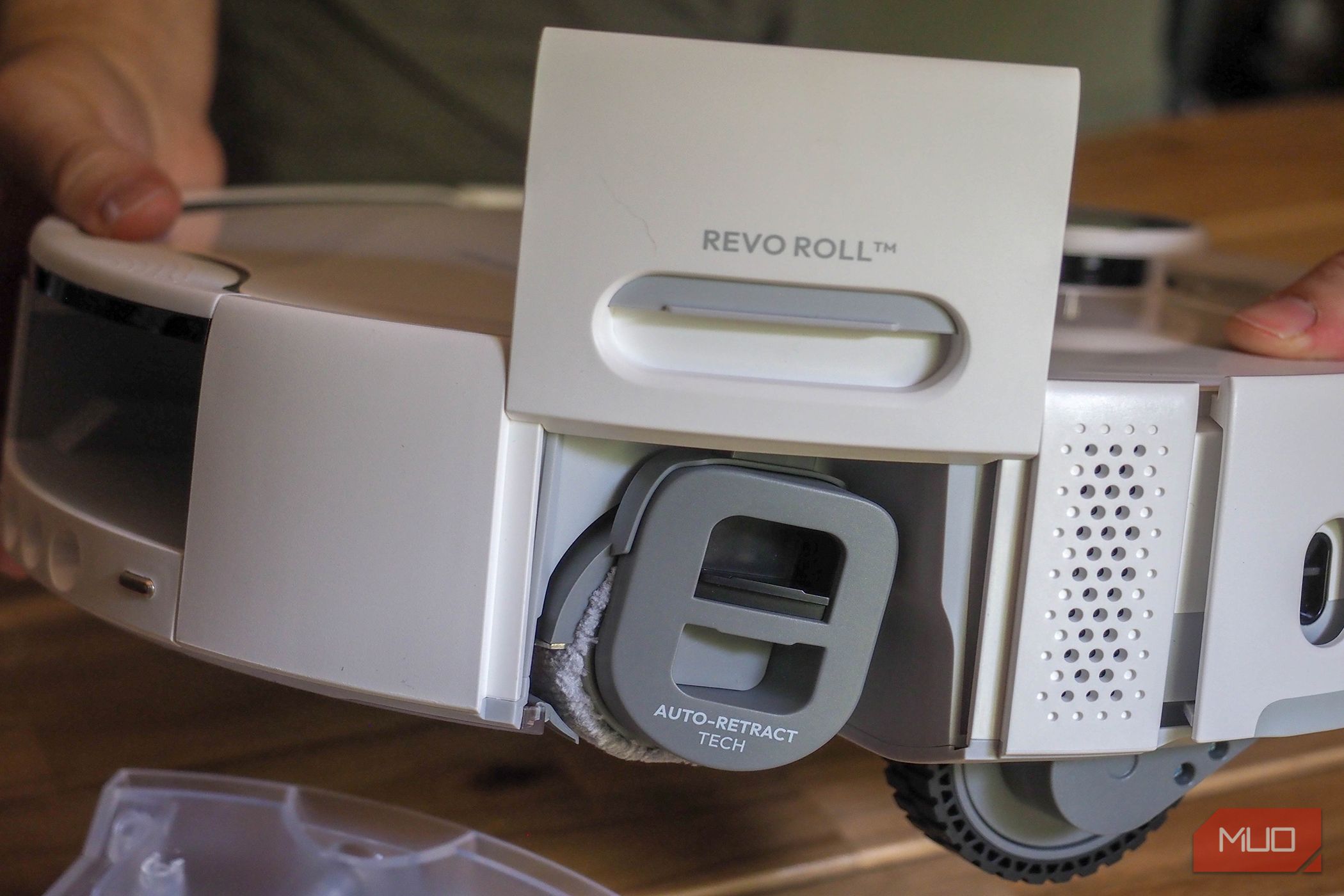 SwitchBot S10 Review: An Impressive Hands-Free Upgrade Over Your ...