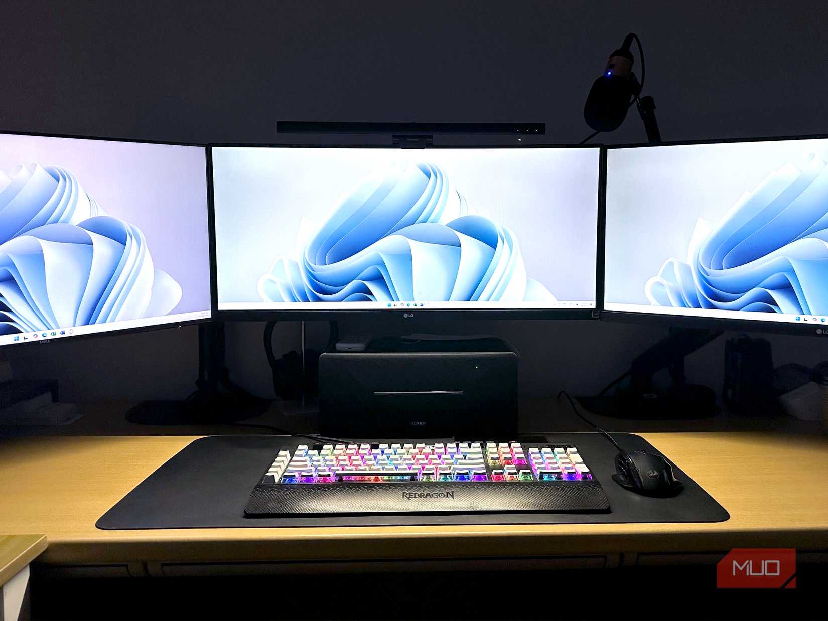 If You Want to Use More Monitors, Check These 5 Requirements First