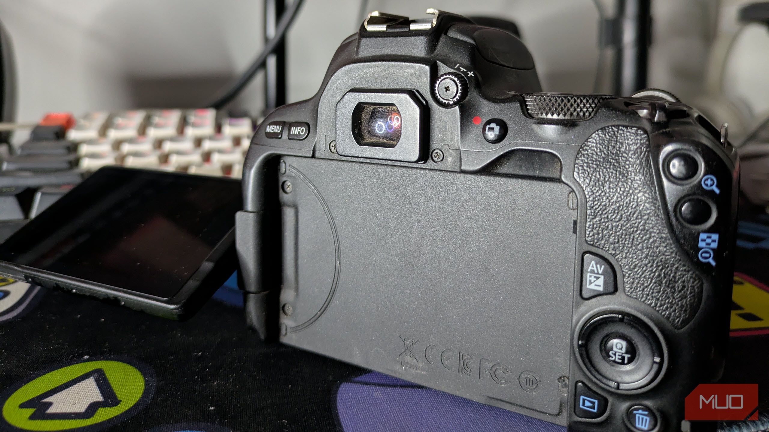 Smartphones Are Great, but I Still Use a DSLR in 2025